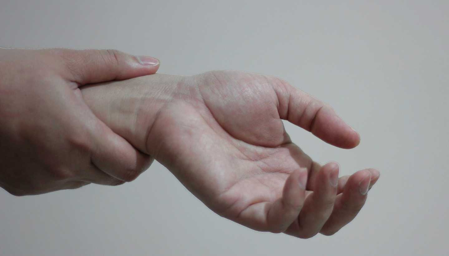 Maladie de Kienböck : Diagnostic et chirurgie - Dr Philippe Roure